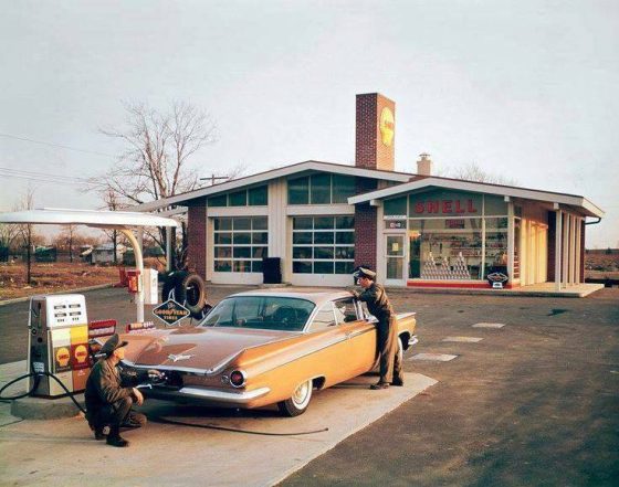 Vintage Shell station - The 60's